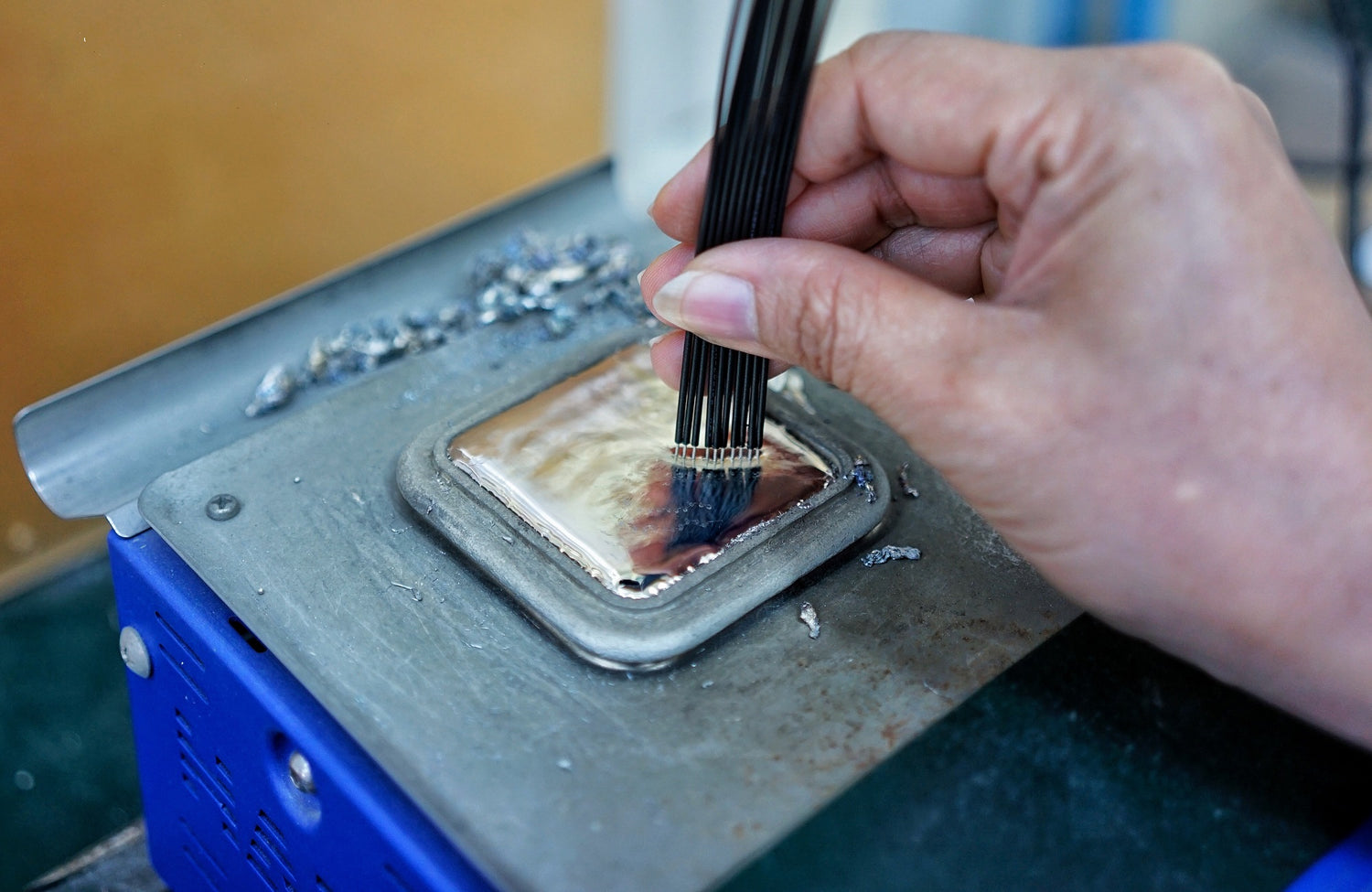 How to Use a Solder Pot | What is a Solder Pot – Stellar Technical Products